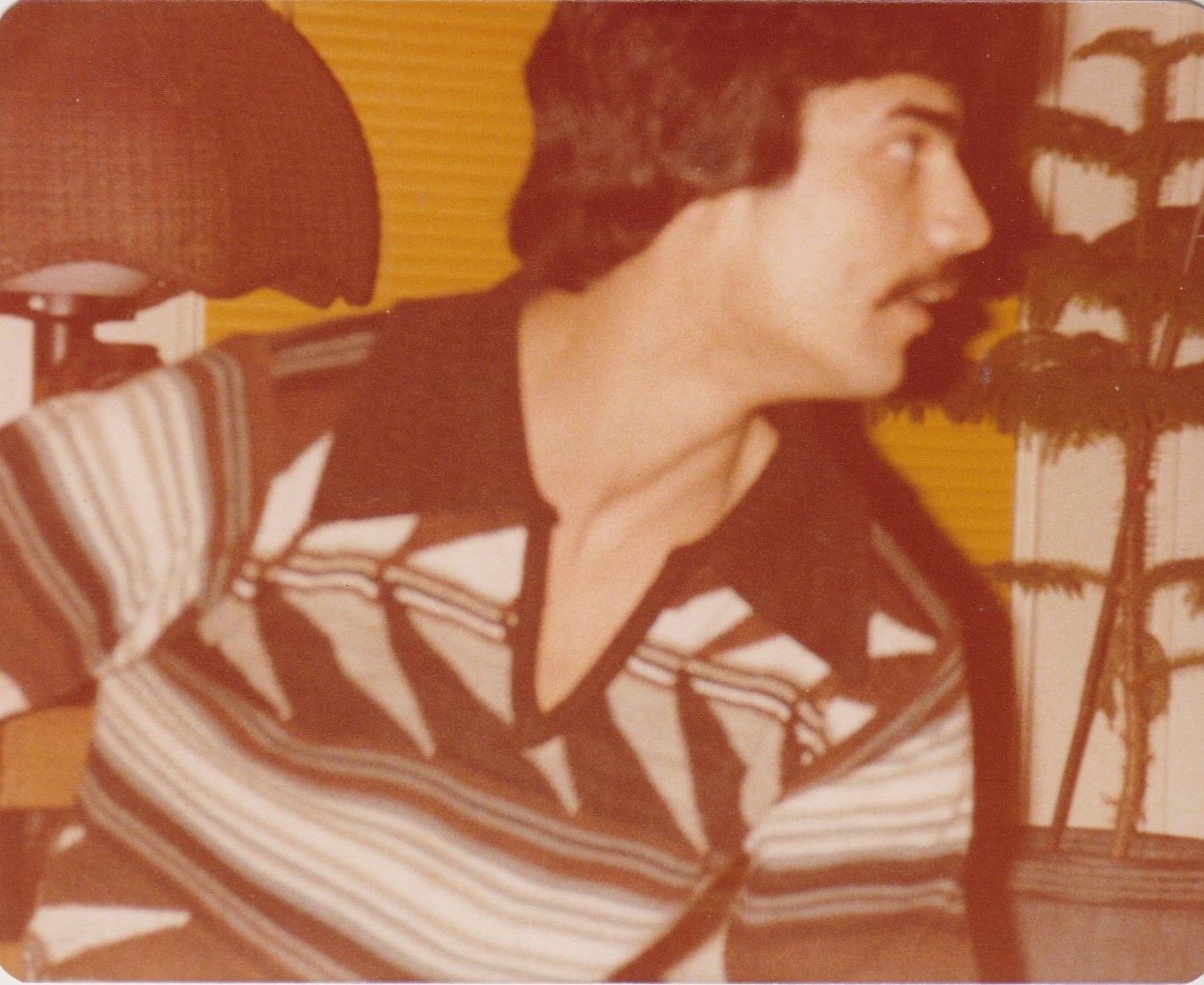 Ronald Robles's Instagram, Twitter & Facebook on IDCrawl