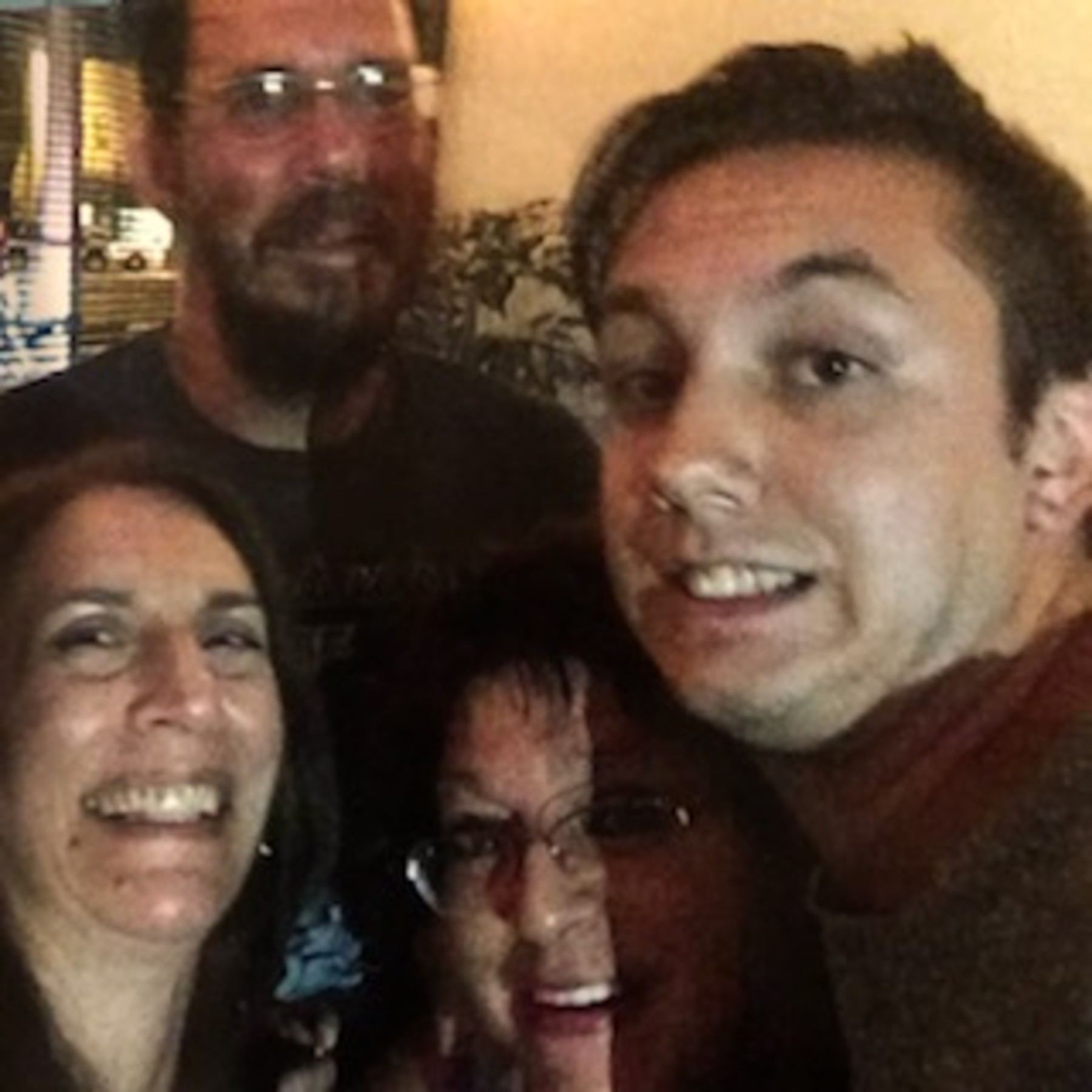 Lisa Sacco's Instagram, Twitter & Facebook on IDCrawl