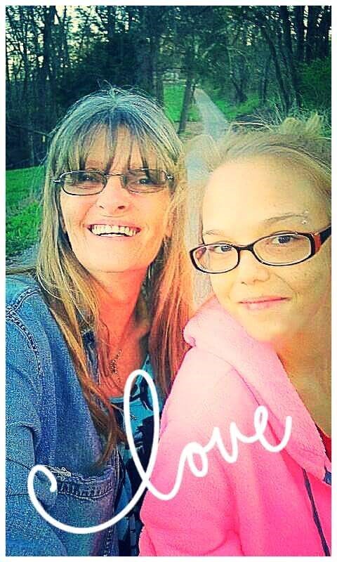 Katie Putney's Instagram, Twitter & Facebook on IDCrawl