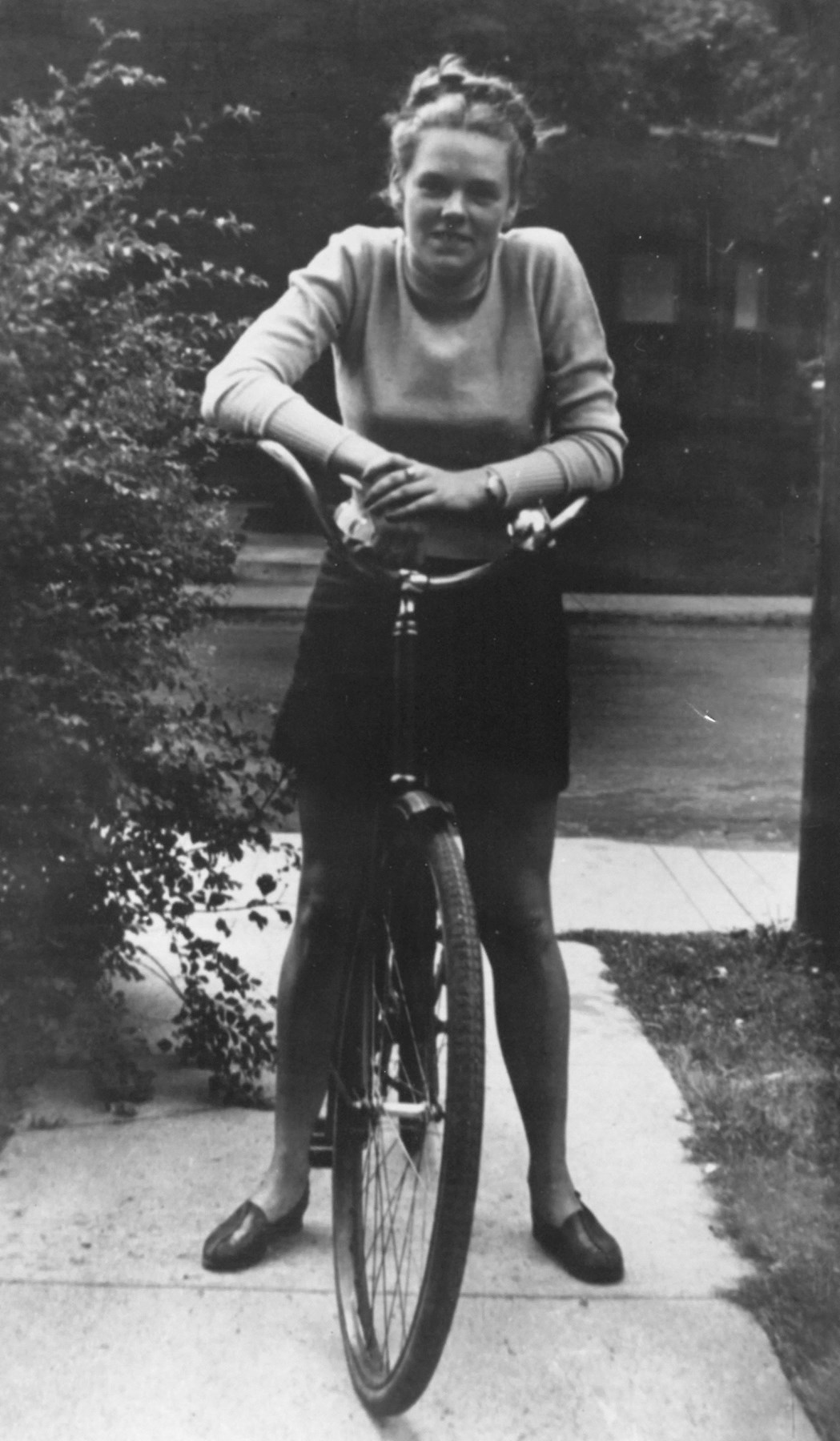 Helen Mae Long Godfrey Obituary - Peterborough, ON
