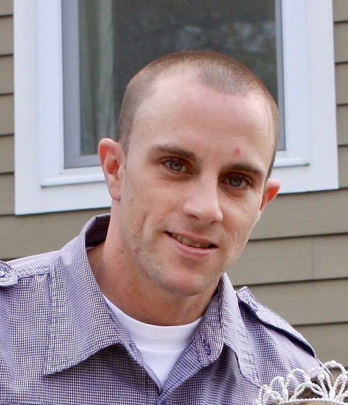 Christopher Howe's Instagram, Twitter & Facebook on IDCrawl