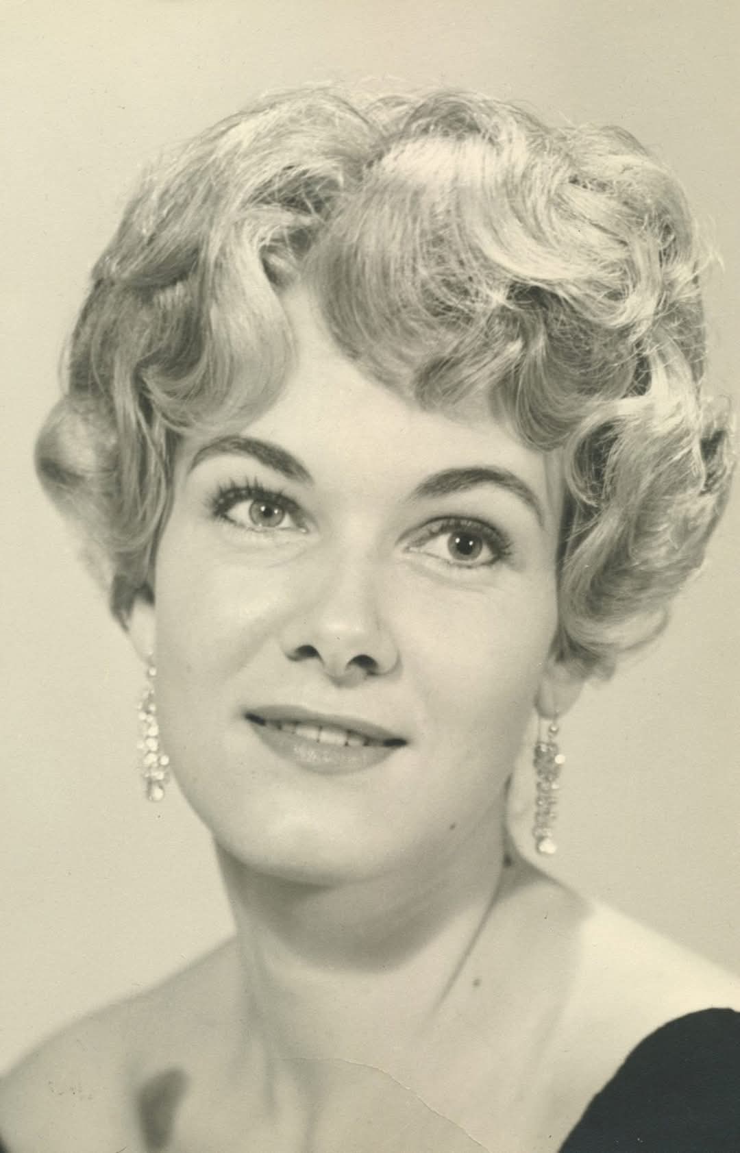 Doreen Elsie Henry Obituary - Vancouver, BC