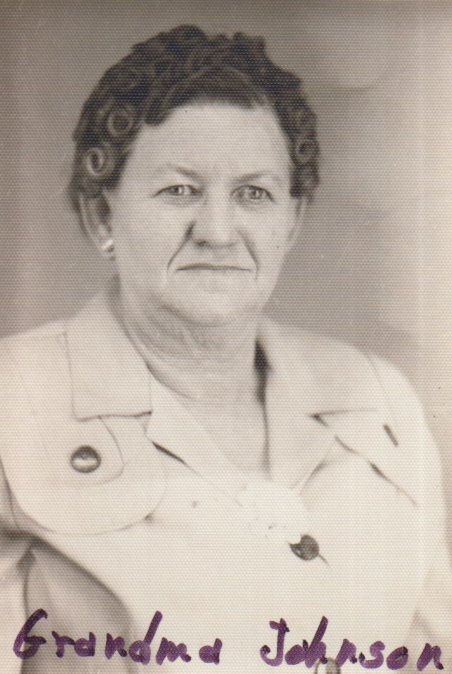 Janet Deck's Instagram, Twitter & Facebook on IDCrawl