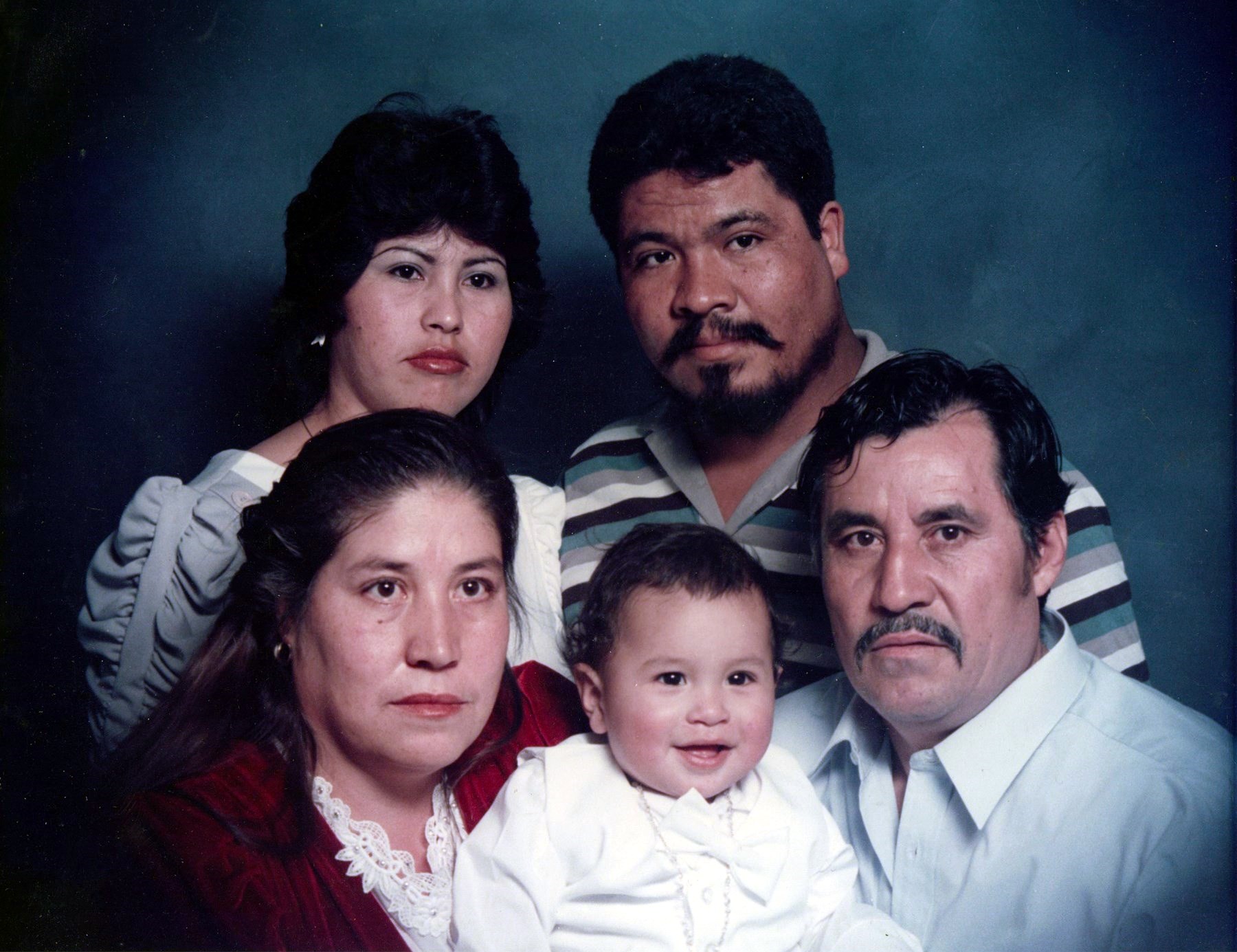 Pedro Fernandez Y Familia
