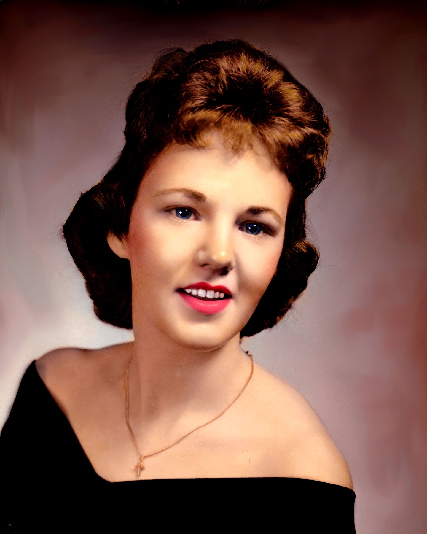 Alice Walls's Instagram, Twitter & Facebook on IDCrawl