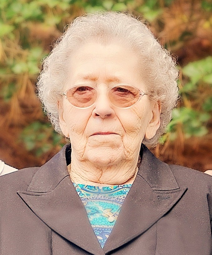 Marie "Ree" Atwood Reeves Obituary - Conover, NC