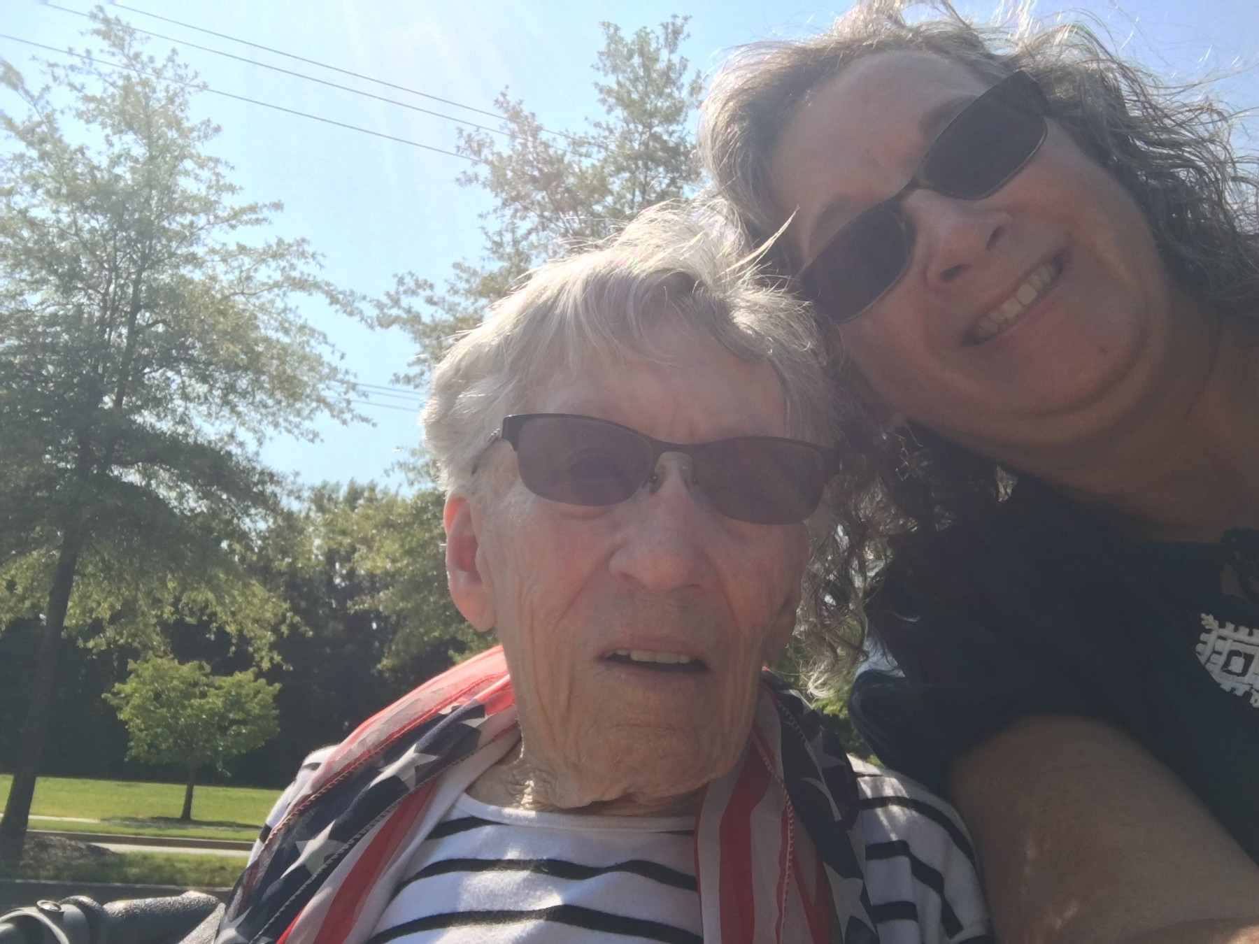 Missy Ellis's Instagram, Twitter & Facebook on IDCrawl