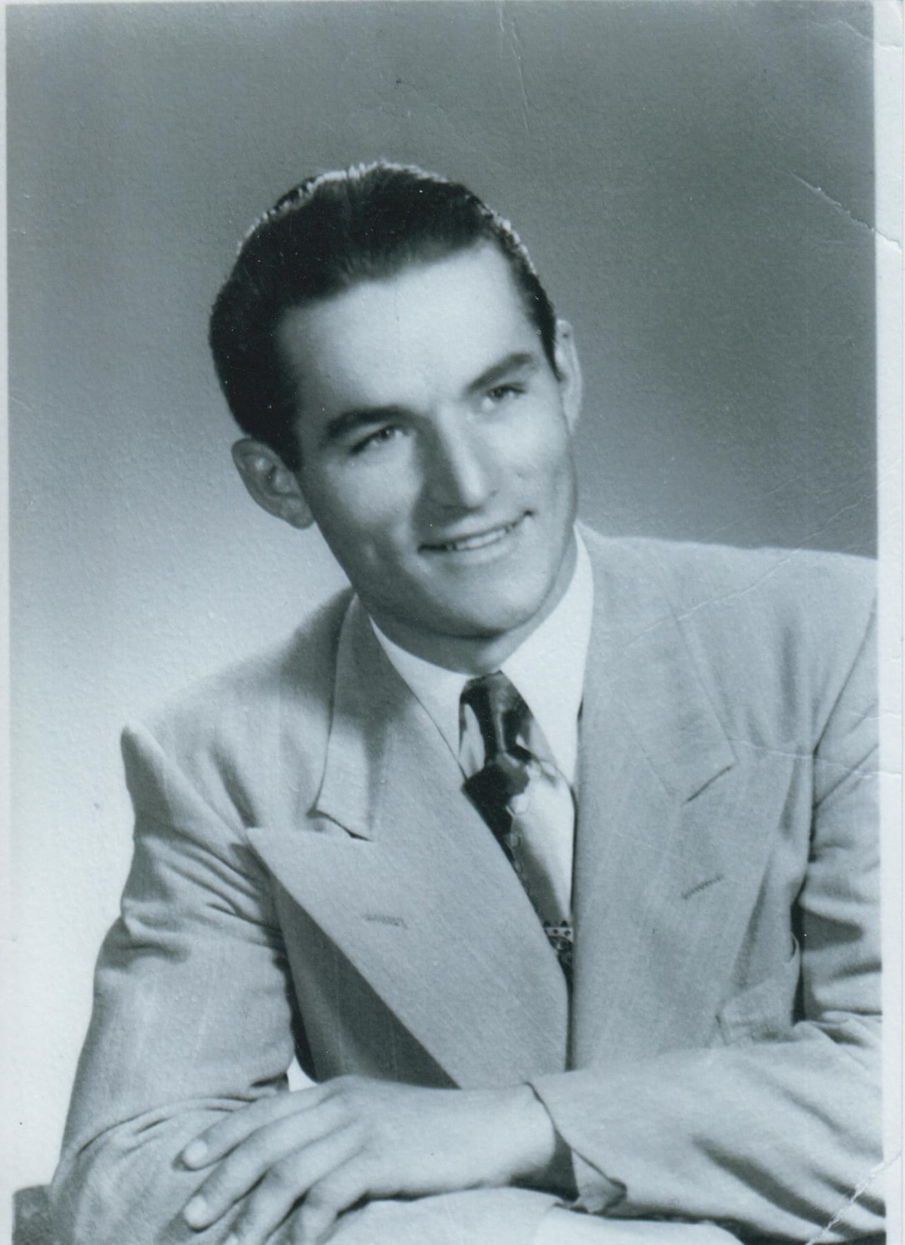 Anton Mannes Obituary - Fort Wayne, IN