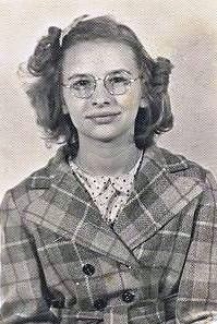 Eva Meyer's Instagram, Twitter & Facebook on IDCrawl