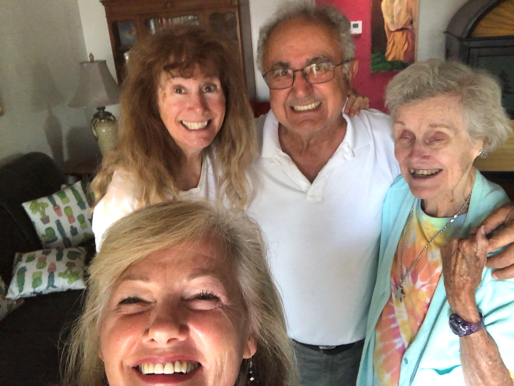 Kim Rafferty's Instagram, Twitter & Facebook on IDCrawl