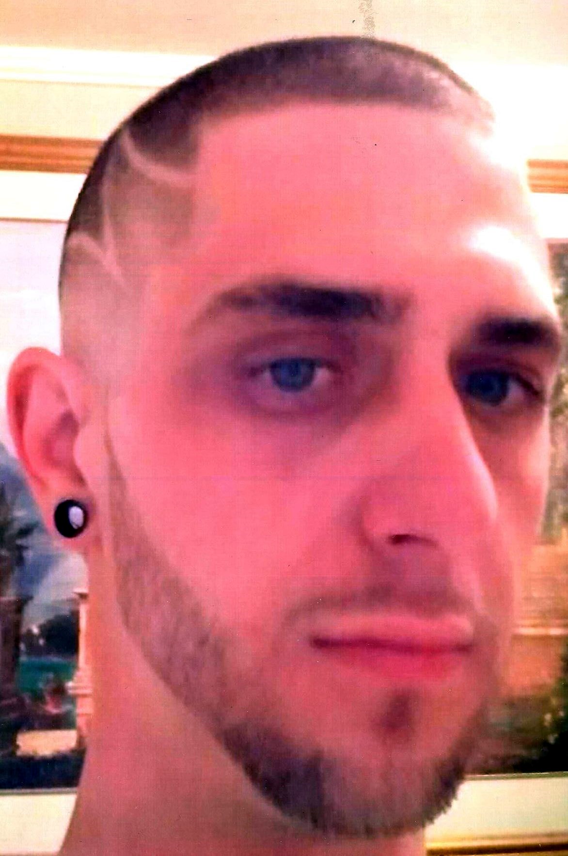 Christopher Cash's Instagram, Twitter & Facebook on IDCrawl