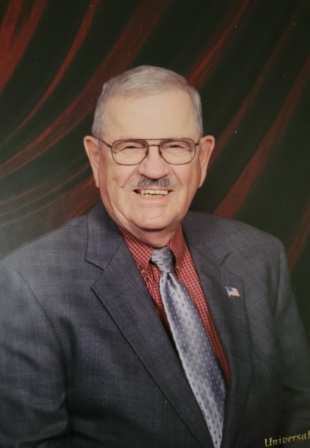 Wayne Musbach Obituary - Lake Odessa, MI