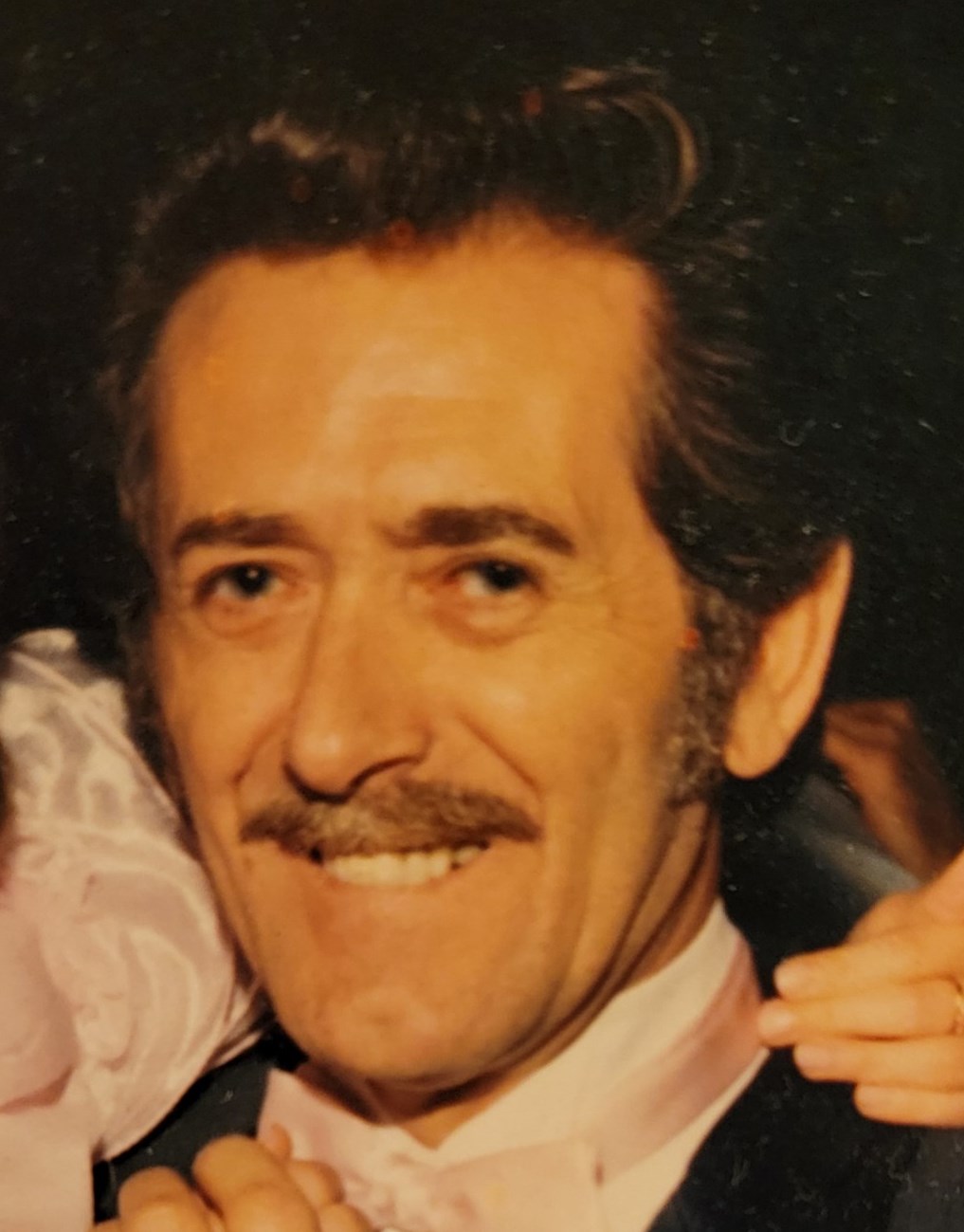 William Cross Obituary - Chicago, IL