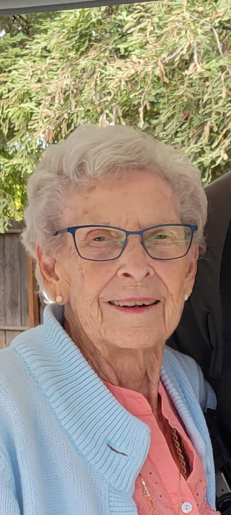 Evelyn Howe Obituary - Clovis, CA