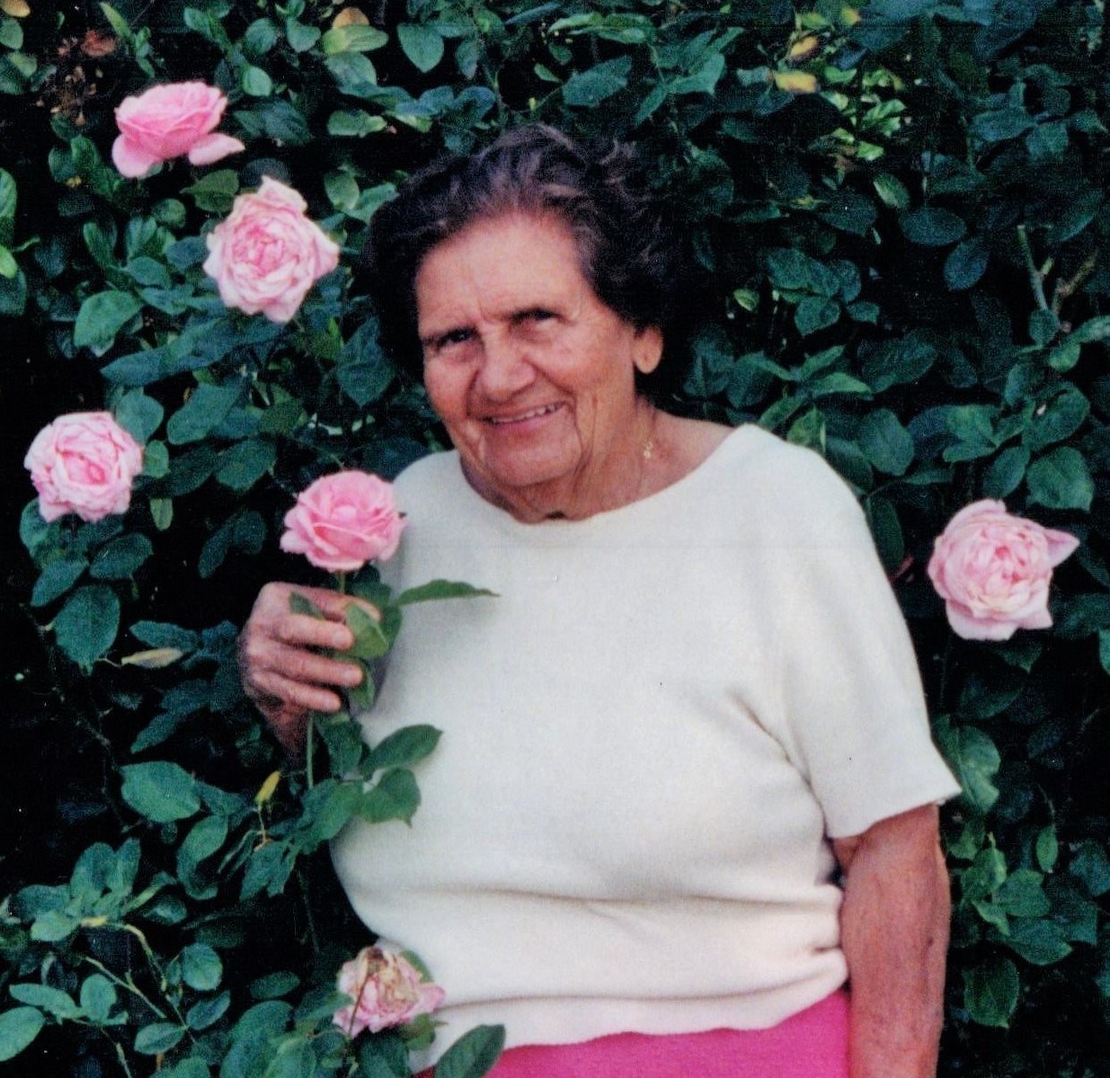 Antonia Perla De Aguirre Obituary - Canoga Park, CA